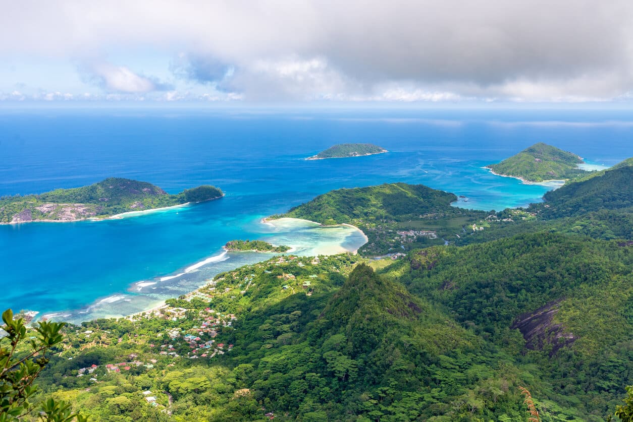 Inselhopping weltweit: Traumhafte Inseldestinationen
