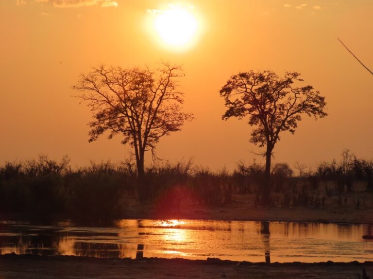 Geführte Luxus-Privatreise Botswana: Victoriafälle mit Flugsafari